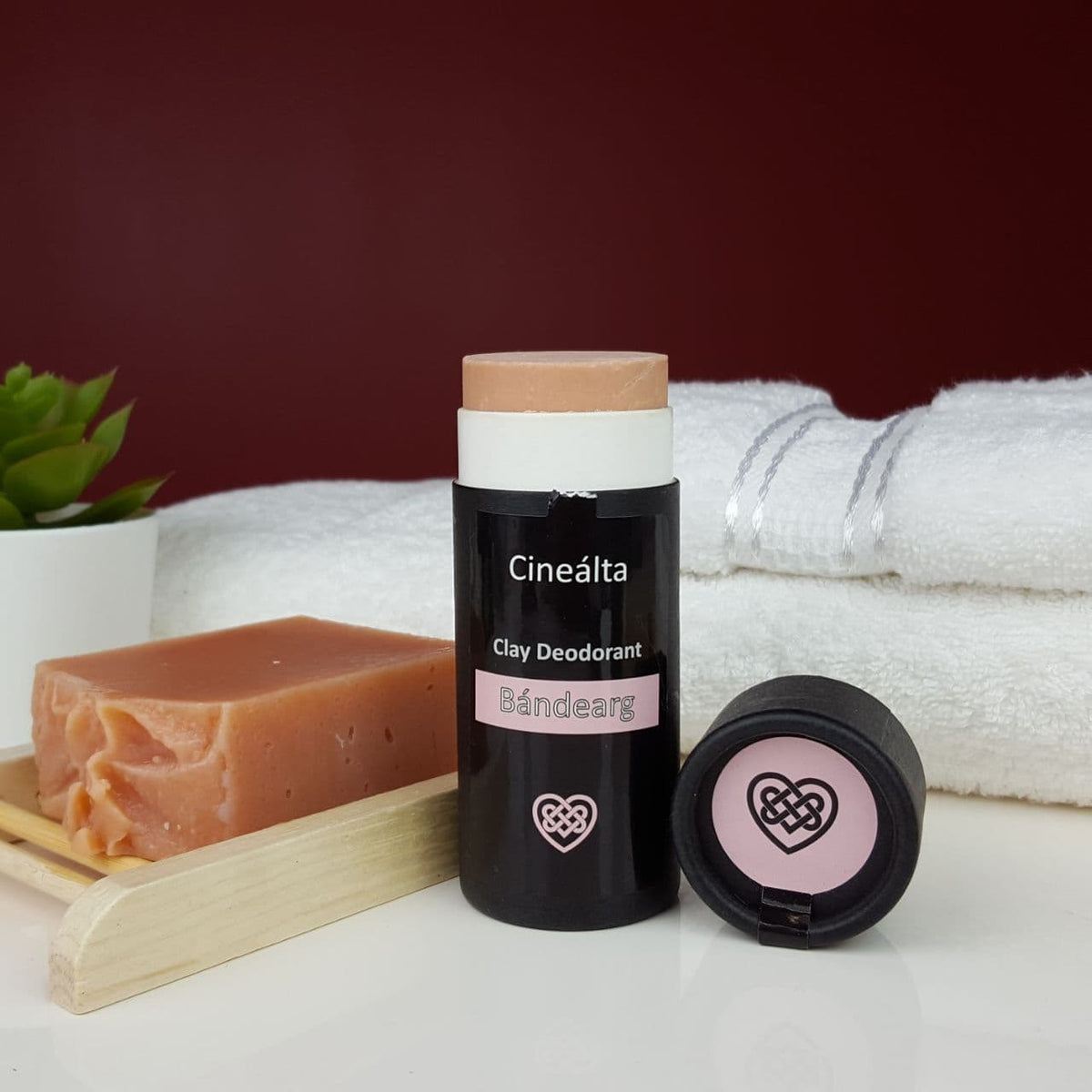 Bándearg – Cineálta Skincare